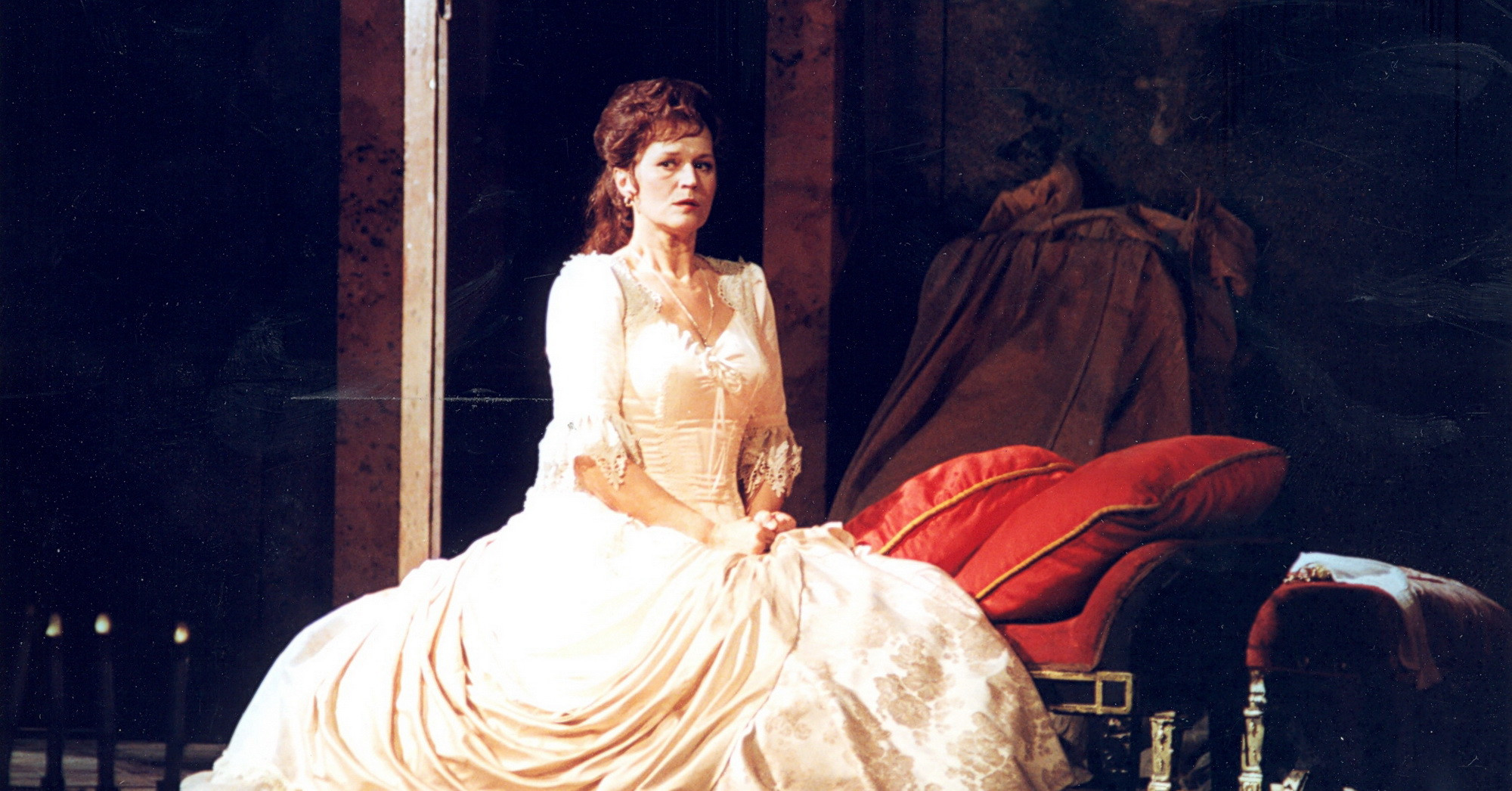 Kotta, korong, kerámiafigura | Országút